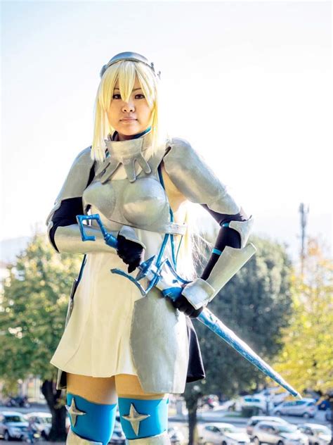 Aiz Wallenstein Danmachi My First Armor Cosplay Amino