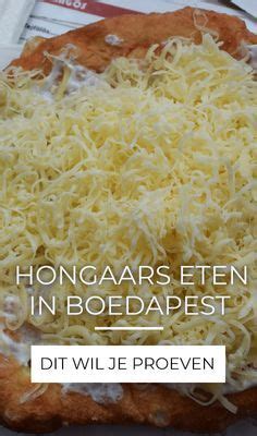 Hongaars Eten Traditionele Hongaarse Gerechten Op Een Rij Recept Garnaalkroketten Hongaarse