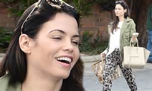 Witches Of East End Star Jenna Dewan Tatum Dons Eye Catching Trousers