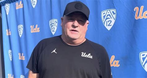 Excerpt Chip Kelly On Playing At Rice Eccles Success Of The Pac 12