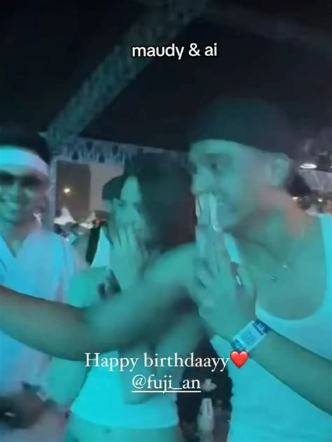 7 Potret Mesra Maudy Effrosina Dan Fadly Faisal Diduga Pacaran Hot