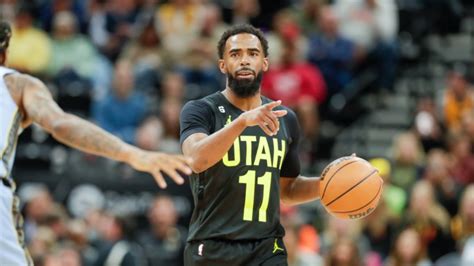 Report Utah Jazz Guard Mike Conley Avoids Serious Knee Injury