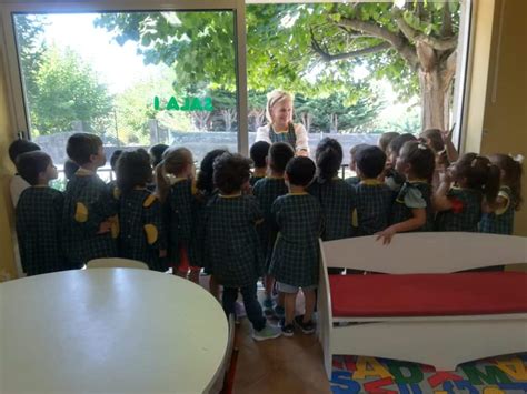 Zita Freitas Inicia último Ano Como Educadora De Infância Com Todos Os Alunos No Coração