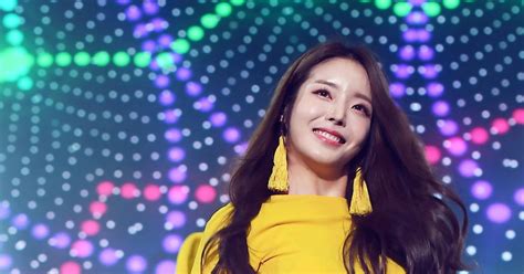 박성연 미모의 탬버린 여신~ 포토엔hd