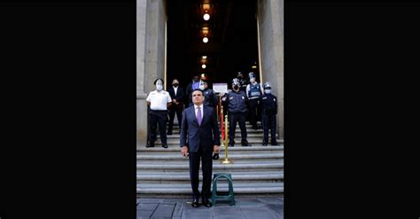 Aureoles Llega Ahora A La Suprema Corte Con Todo Y Banquito Para