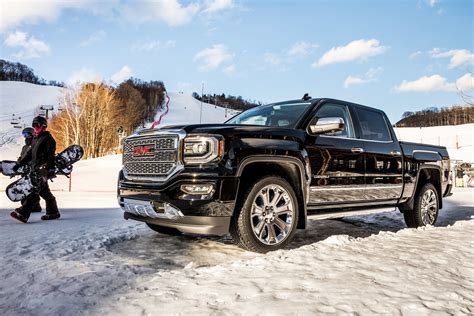 Vue Test Drives The Luxury Denali Lineup With Gmc Vue Magazine