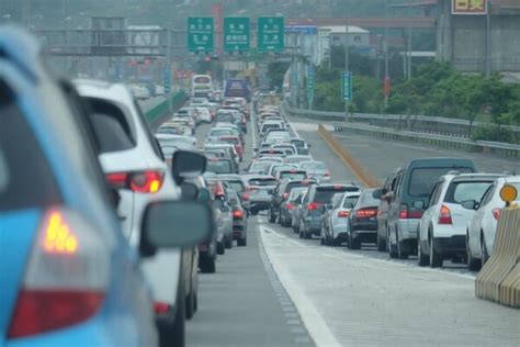 連假北返車潮下午湧現 9路段必塞 好房網news