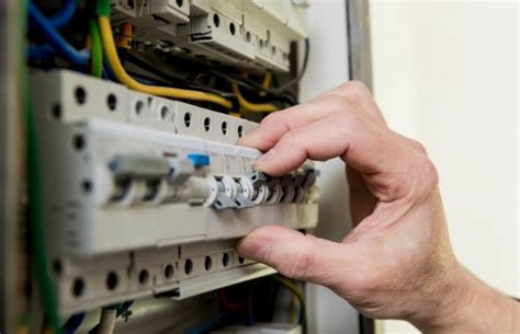 How To Safely Reset A Circuit Breaker Wiring Diagram