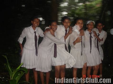 Sex Lankan Hot School Girls