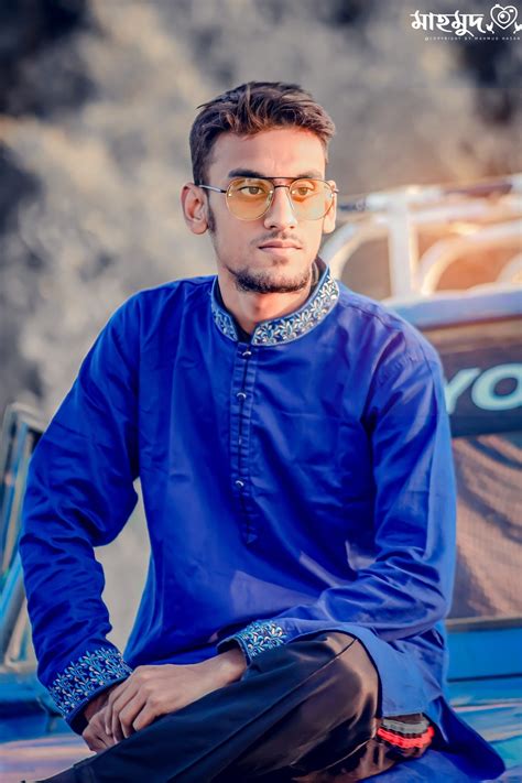 md masum reza medium