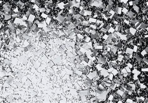 Creating An Abstract Visual Experience With Mesmerizing Static Patterns