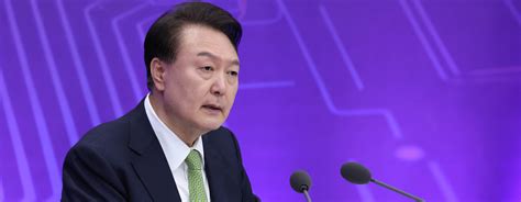 르데스크 尹 “반도체 고속도로 조속 추진”용인 500조 투자