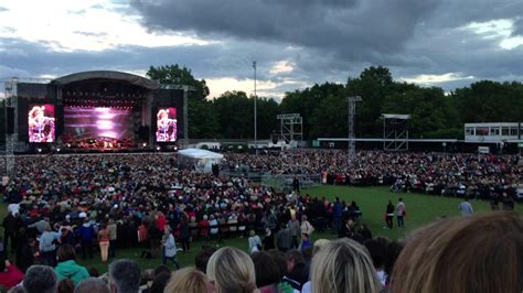 Miss Gossip Tour Kritik Helene Fischer Das Sommerevent 2013