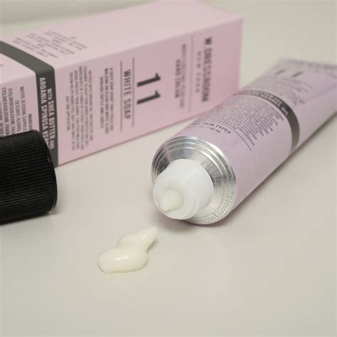 끈적이지않는 더블유드레스룸 퍼퓸 핸드크림 선물 추천 화이트솝 네이버 블로그