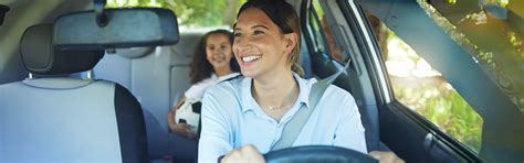 Qué características debe tener un carro para una mamá multitasking