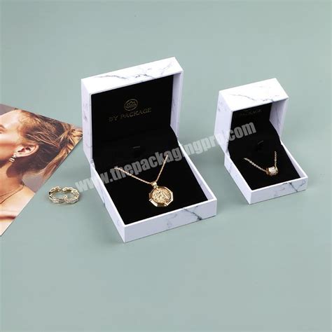 Custom Gold Foil Logo Printed White Paper Jewelry Pendant Box Necklace