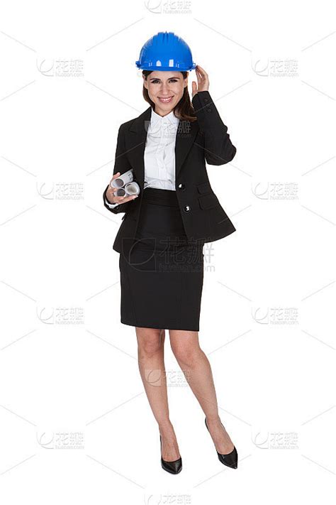 手持蓝图的女建筑师