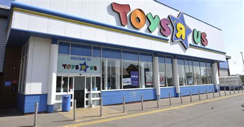 Toys R Us Makes Welcome Return Four Years After Closing Festival Park