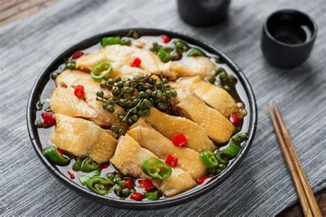 夏天来份麻辣界的小清新吧藤椒鸡让你胃口大开