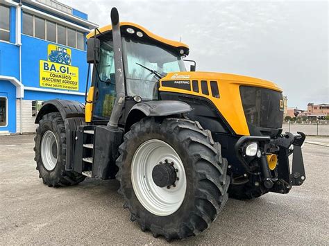 Usato Jcb Fastrac 3230 Pto E Sollevatore Anteriore In Vendita Presso