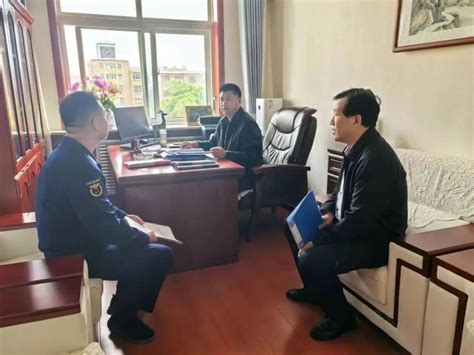 静宁县委常委、县政府常务副县长靳智德专题调度打通消防“生命通道”专项工作相关部门疏散