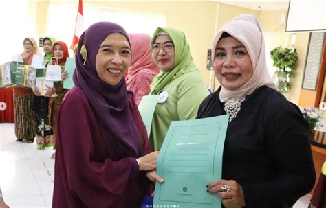 Peringati Hari Kartini TP PKK Kecamatan Taman Gelar Lomba Membaca