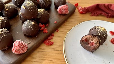 Dark Chocolate Raspberry Cheesecake Truffles Recipe