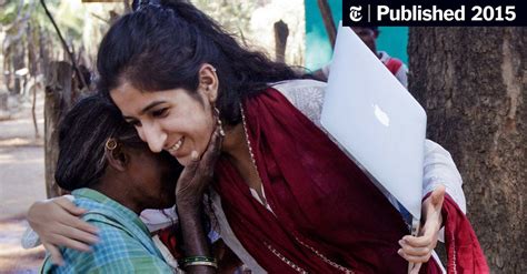 Shoestring Legal Aid Group Helps Poor In Rural India The New York Times