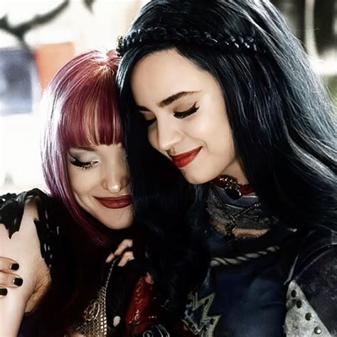 Evie Mal Bertha Descendants Mal And Evie Evie Descendants