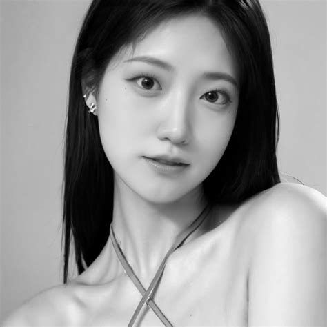 꺅 고마워 🤍 붓기케어나 불균형 케어에도 도움 많이 되는 운동이야 🫣 얼굴비대칭에도 좋은 운동이라 나는 내가 나를 수련시키려구