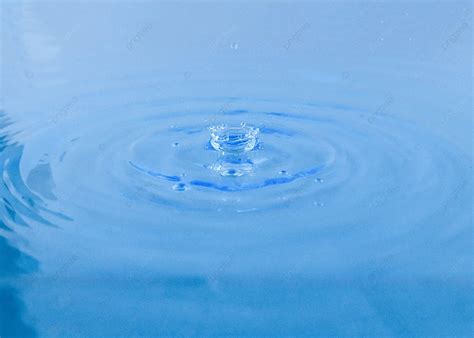 블루 톤 사진 일러스트 스플래시 워터 스플래쉬 배경 블루 톤 물 튀김 물 배경 일러스트 및 사진 무료 다운로드 Pngtree