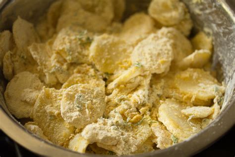 Marus Bhajia Recipe Crispy Potato Bhajia Recipe Maru Na Bhajiya Recipe