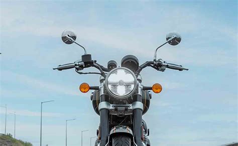 Nueva Royal Enfield Super Meteor 650 Movilidad Motor