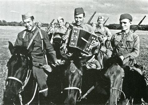 Ссылки на фото советской кавалерии