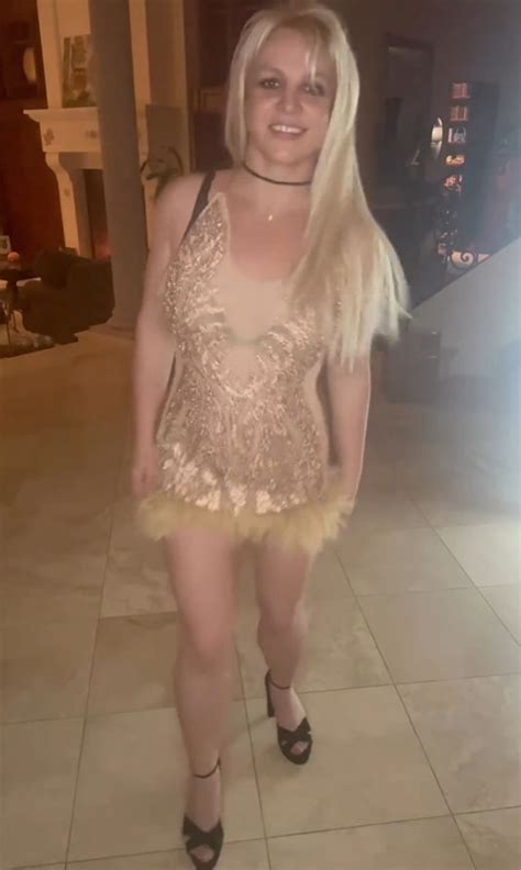 Britney Spears Claps Back In Fiery Post About Being Banned From La Hotel For Making Guests