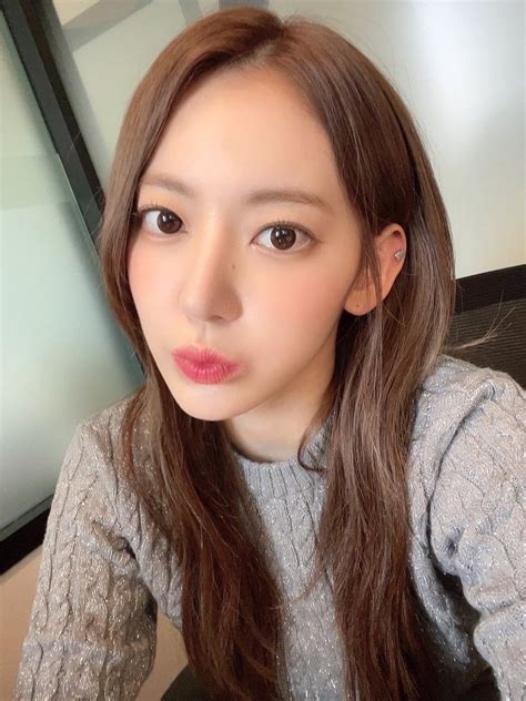 🐱 Miyawaki Sakura Global 🌸 On Twitter Rt Lesserafim 오늘의르세라핌