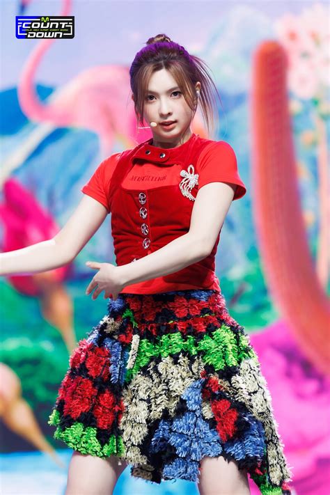 230330 Nmixx Bae Love Me Like This At M Countdown Kpopping