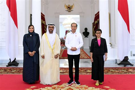 Presiden Terima Kunjungan Dubes PEA Untuk Indonesia Sekretariat Negara