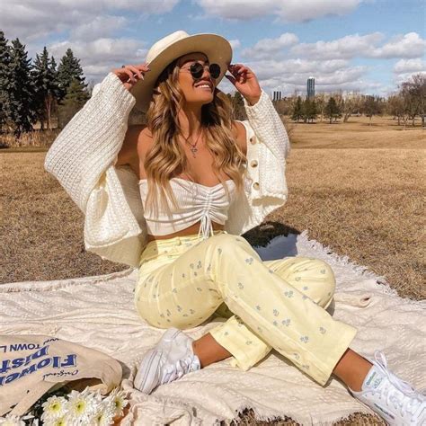 21 Insanely Cute Summer Outfit Ideas 2023 Artofit