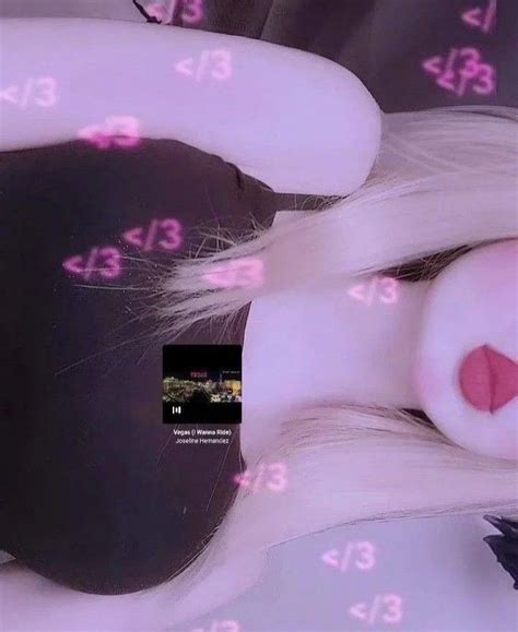 الحب وهم Fur Slides Convenience Store Products