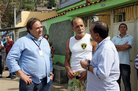 Prefeitura De Queimados Prefeito Max Lemos E Secretários Atendem