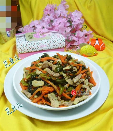 花魚兒家的家常小菜 酸菜胡蘿蔔炒五花肉 每日頭條