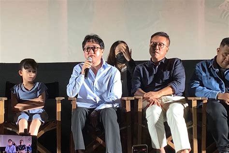 Foto Produser Miracle In Cell No Korea Ingin Tunjukkan Versi Indonesia Kepada BTS Halaman