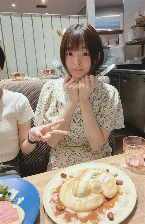 白城なおしらきなお🍖 On Twitter この前養成所時代からの友達とパンケーキ食べに行った ˶ˆ꒳ˆ˵ 🥞 パンケーキ屋ひらき