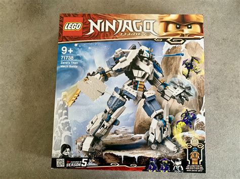 Le Robot De Combat Titan De Zane Abîmée The Place 2 Brick