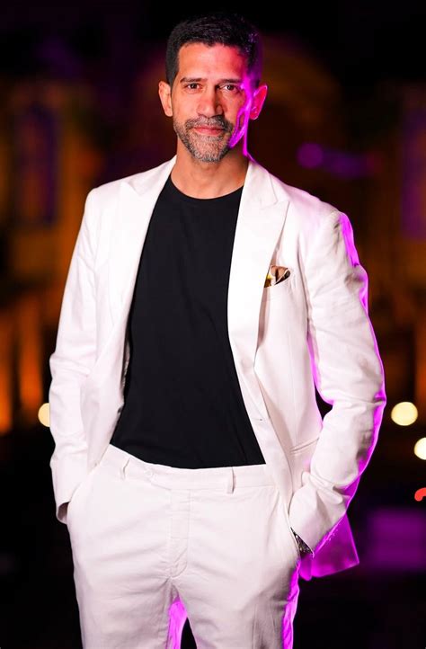 ‎كريم الحسيني Karim كريم الحسيني Karim El7uossiny