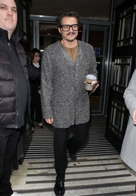 Pedro Pascal Daily On Twitter Pedro Pascal In London Today Ge0aykgubp Twitter