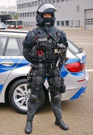 Gsg 9 History Training And Equipment