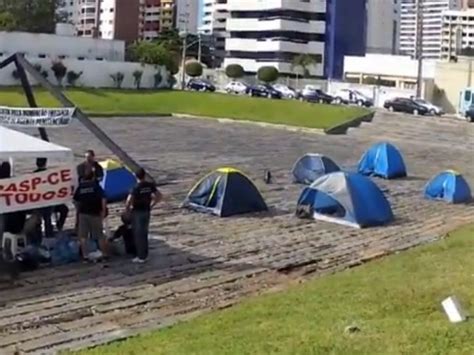 G1 Agentes Penitenciários Acampam Na Sede Do Governo Do Ceará Há 3