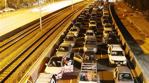 Perth Hit By Traffic Chaos As Fatal Crashes Close Kwinana Freeway And